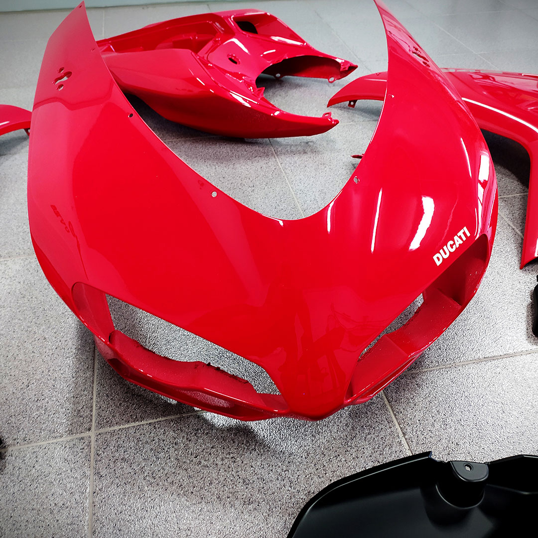 Reparación Carenado de Moto | Ducati 848 - Carenados Uves